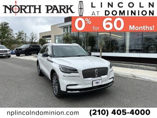 Lincoln Courtesy Transportation Vehicles